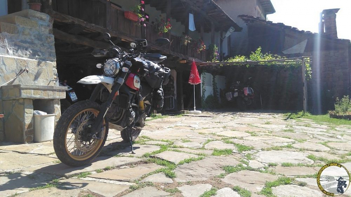 Transilvania in moto, percorso da Idelevo a Bucarest | TrueRiders