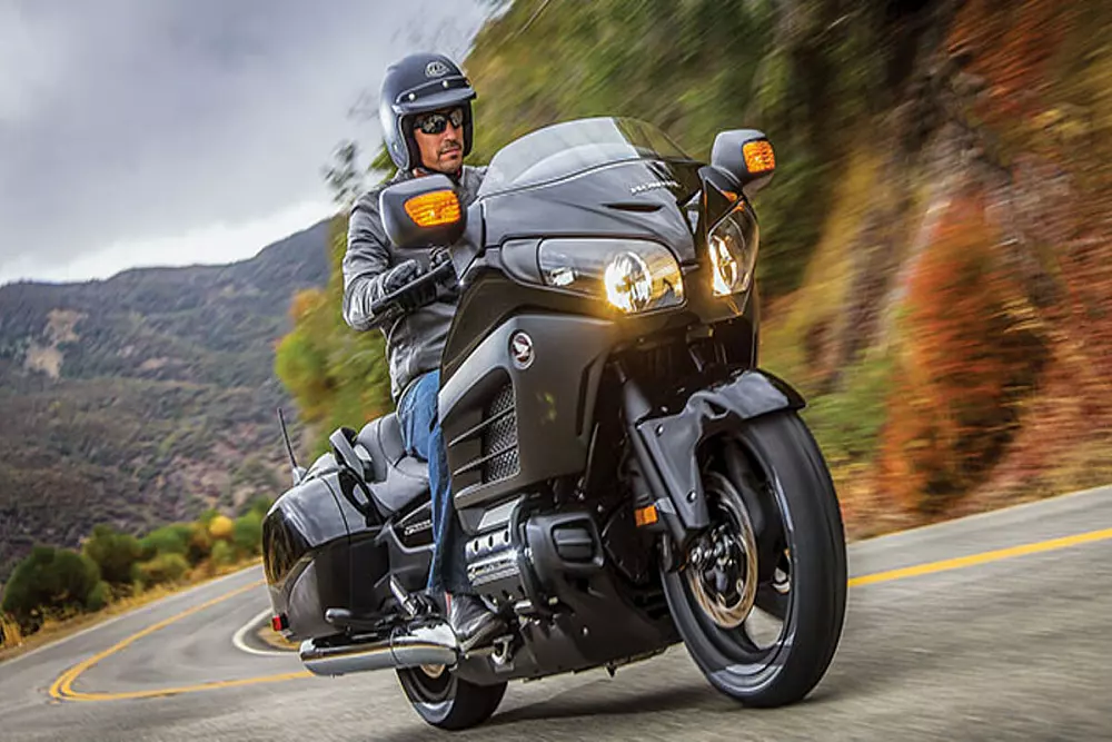 Honda GL1800 Gold Wing: scheda tecnica - TrueRiders