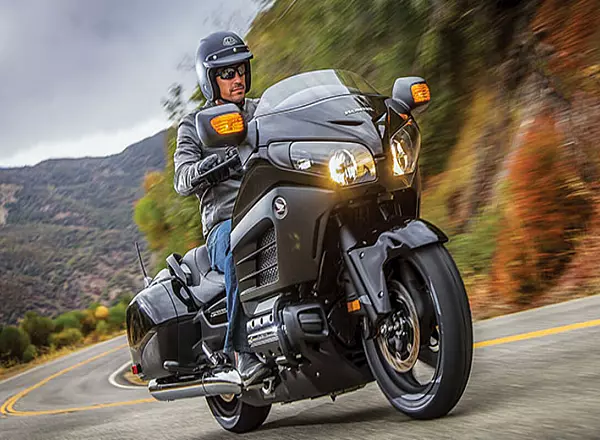 Honda GL1800 Gold Wing: scheda tecnica - TrueRiders