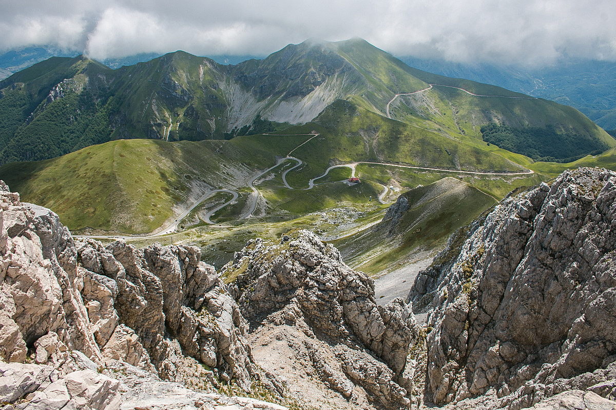 Un fresco respiro estivo per un motoraduno sul Monte Terminillo per un ...