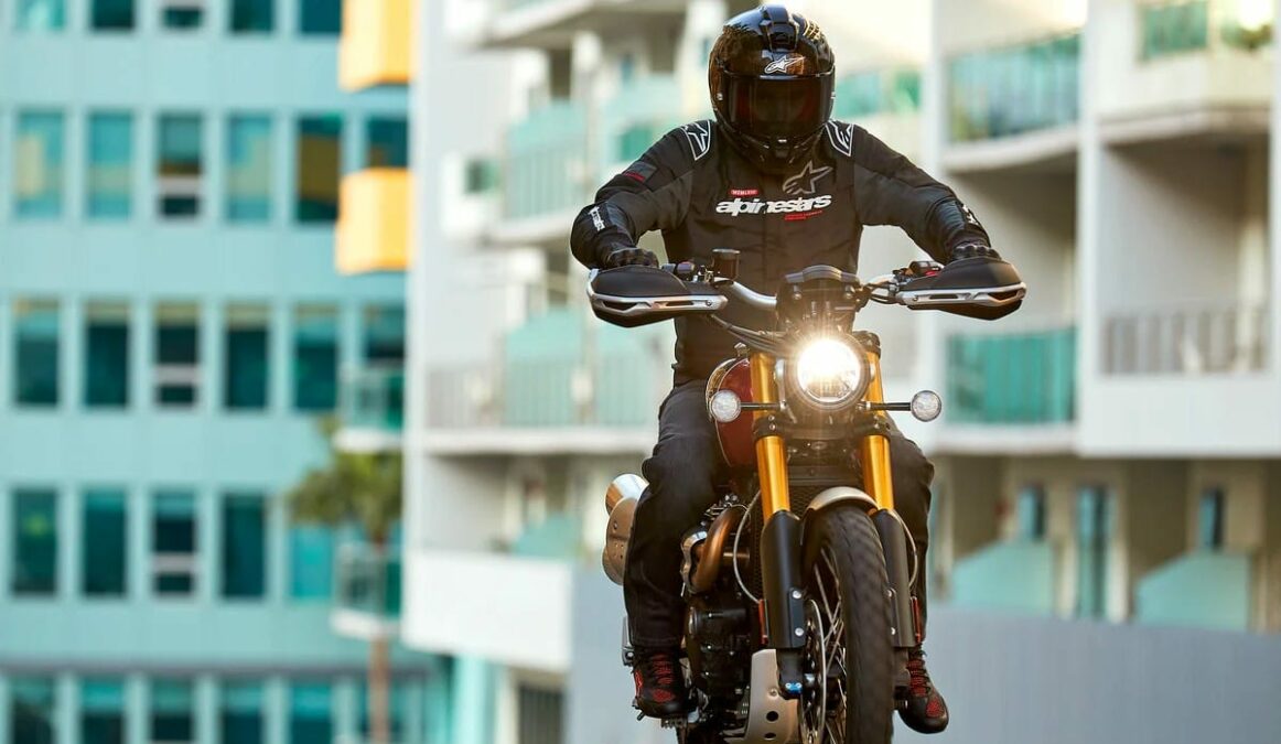 Alpinestars, dalla strada alla pista un successo firmato Italia